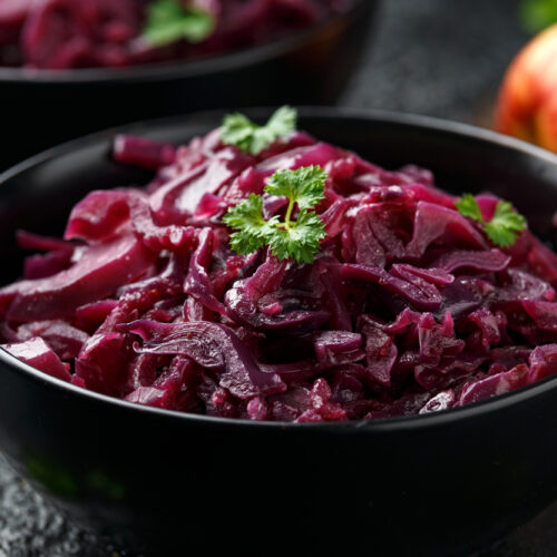 Kruidige rode kool in ginger beer uit de slowcooker - Puur-Koken.nl